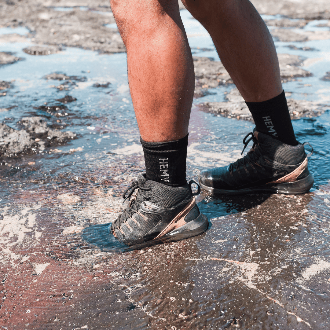 HEMY™ Crew Waterproof Socks – Breathable, Durable & Moisture-Wicking – Hemy